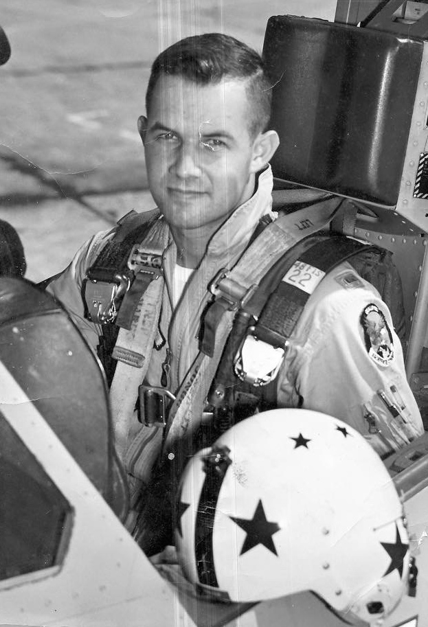 THE DISTINGUISHED FLYING CROSS & EXTRAORDINARY COURAGE « Jenny La Sala